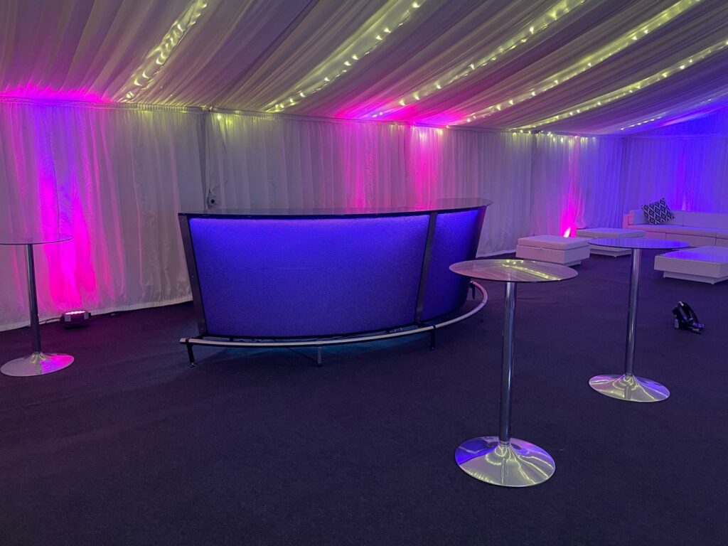 15 Step Guide to Having a Marquee Wedding at Home | Abacus